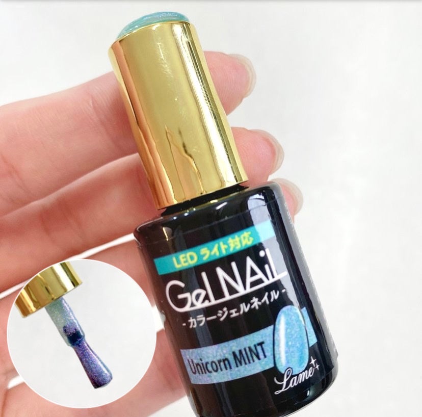 ジェルネイル(ライト対応)|セリアの口コミ 超優秀!100均で買えるおすすめマニキュア!unicorn Mint 爽やかなミントカラー💚