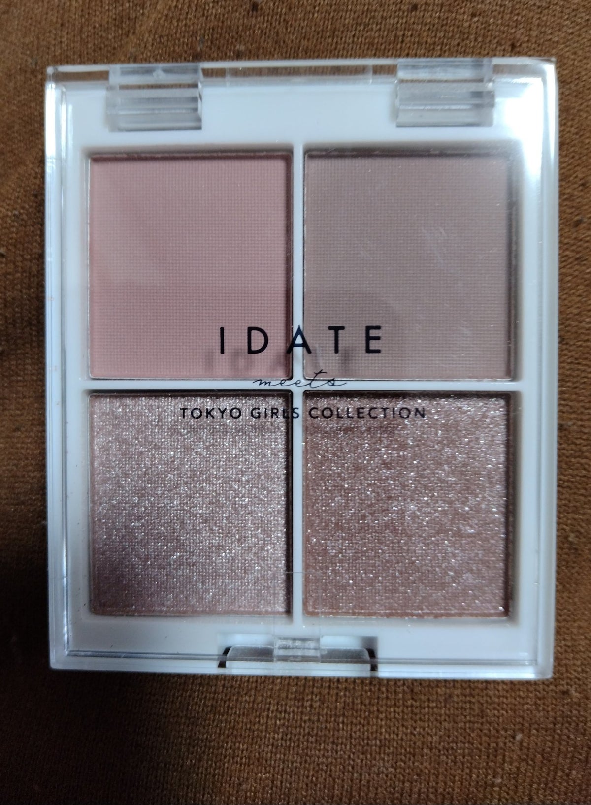 Idate 4色アイシャドウパレット|idateの使い方を徹底解説 Daiso Idate 4色アイシャドウパレット ローズピンク By