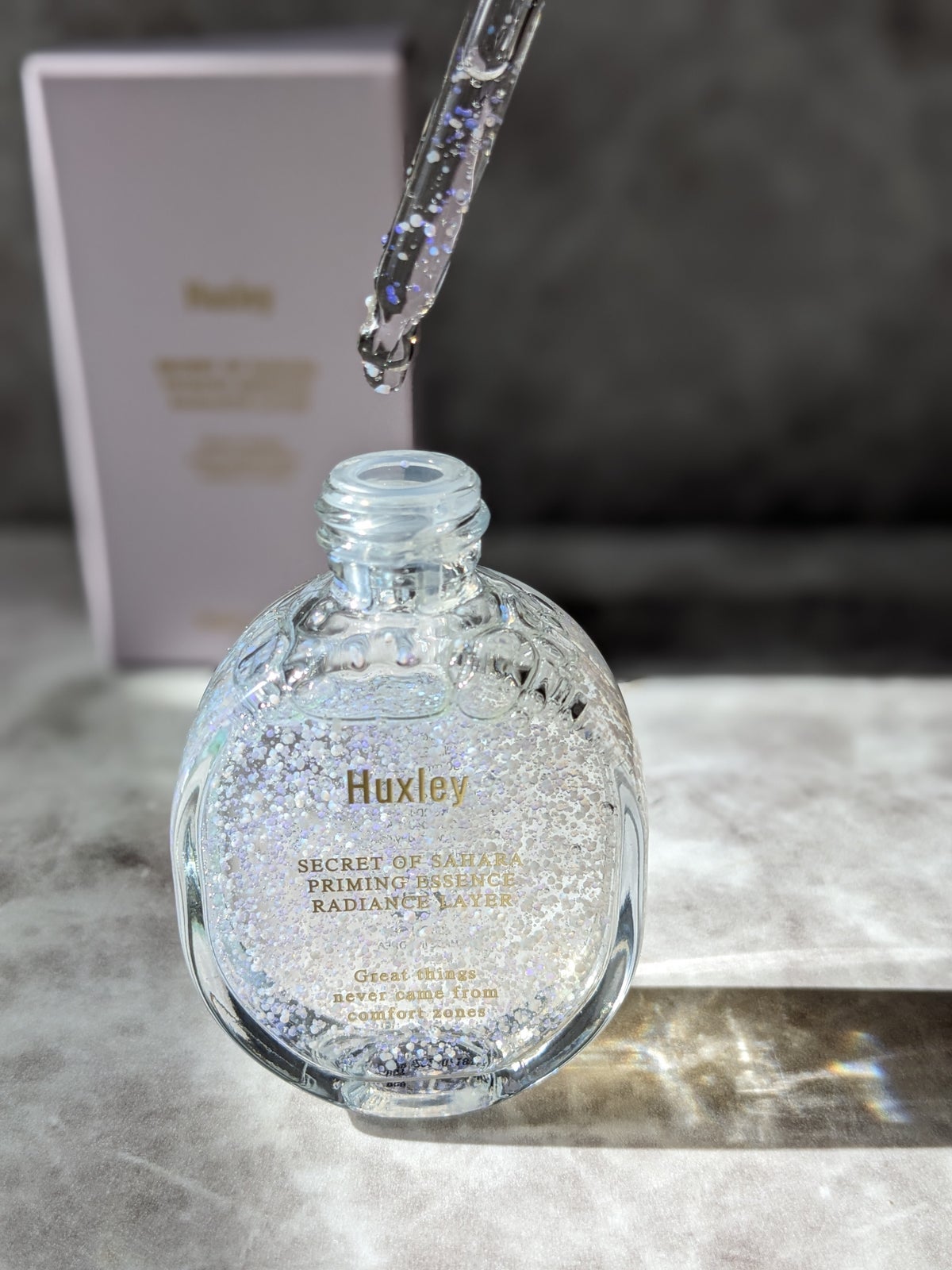 プライミングエッセンス;ラディアンスレイヤー|huxleyの使い方を徹底解説 敏感肌におすすめの化粧下地!ハクスリーといえばサボテンシード
