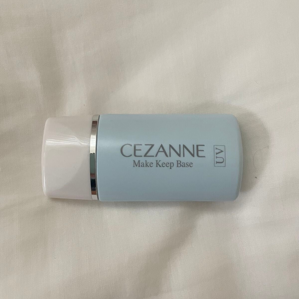 皮脂テカリ防止下地|cezanneの使い方を徹底解説 乾燥肌におすすめの化粧下地!ずっと合わないだろうって思ってたブルーの下地💭 By ら