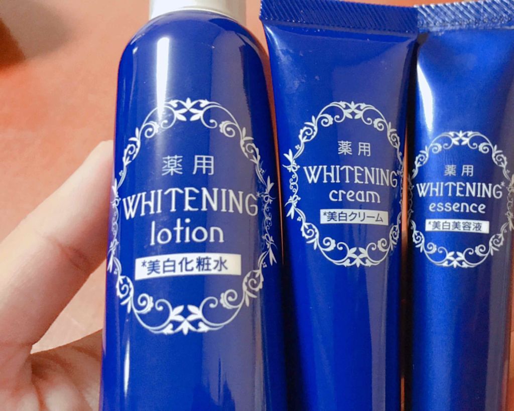 Daisoのスキンケア・基礎化粧品 ローヤルゼリー配合 栄養ローション他、2商品を使った口コミ みなさん、お久しぶりです! 全然投稿出来ず