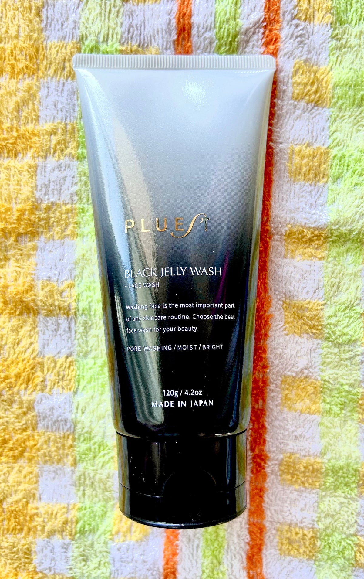 Black Jelly Wash(ブラックジェリーウォッシュ)|pluestの口コミ 落とすと引き締めを同時にしてくれる洗顔料です