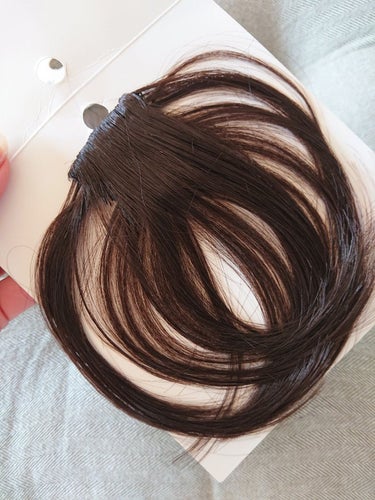前髪ウィッグ|daisoの口コミ 超優秀!100均で買えるおすすめヘアケアグッズ!ずーっと探していたdaisoの前髪ウィッグ買いました