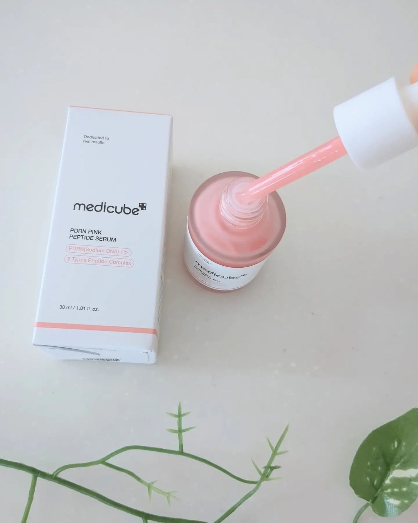 PDRNピンクアンプル PDRN 10,000ppm配合|MEDICUBEの効果 PDRNピンクアンプル PDRN 10,000ppm配合|MEDICUBEの効果