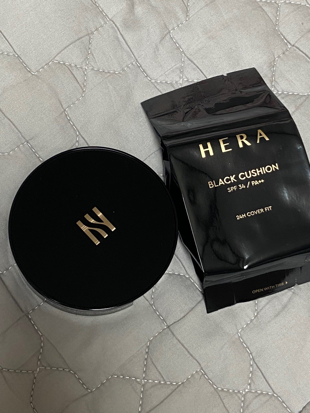 ブラック クッション|heraの口コミ 乾燥肌におすすめのクッションファンデーション!🖤heraブラッククッション🖤 By よぴ混合肌