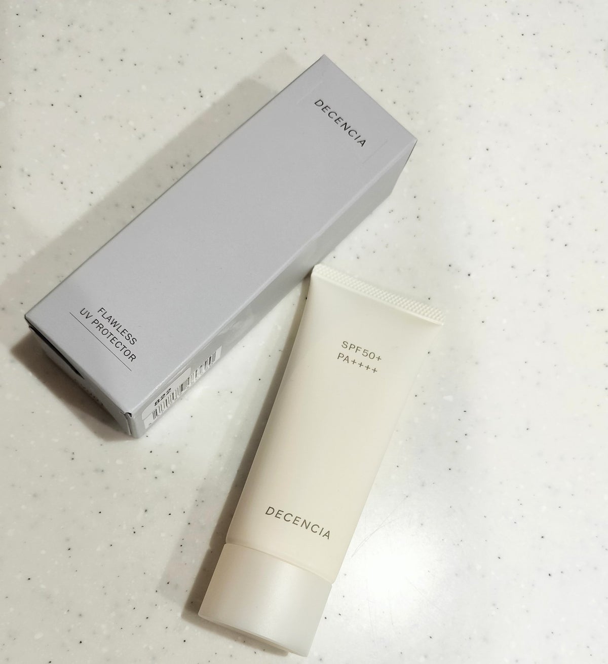 ディセンシア フローレス Uvプロテクター|decenciaの口コミ 乾燥肌におすすめの日焼け止め・uvケア!spf50 Paと高い