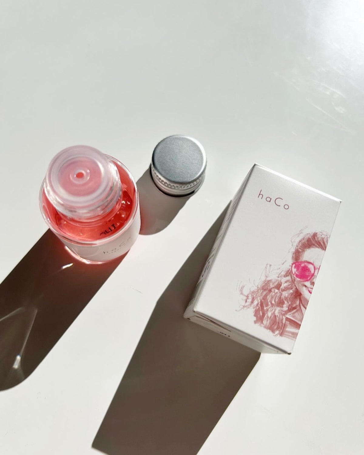 Hacoヴィーガンオイルpf ペアー&フリージアの香り|haco の使い方を徹底解説 思わずパケ買い💕髪、肌、爪にも使えるvegan100