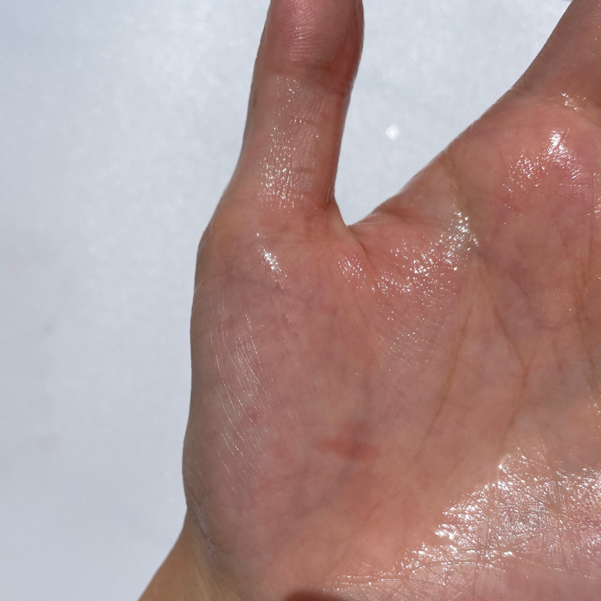コンディショニングエッセンストナー|huxleyの口コミ 敏感肌におすすめの化粧水!すべての肌タイプに使用できる高水分エッセンストナー