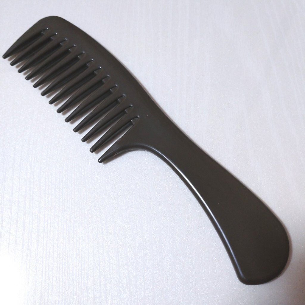 パーマコーム|daisoの口コミ 超優秀!100均で買えるおすすめヘアブラシ!ダイソーのトリートメントコームがほしかった By シーニ