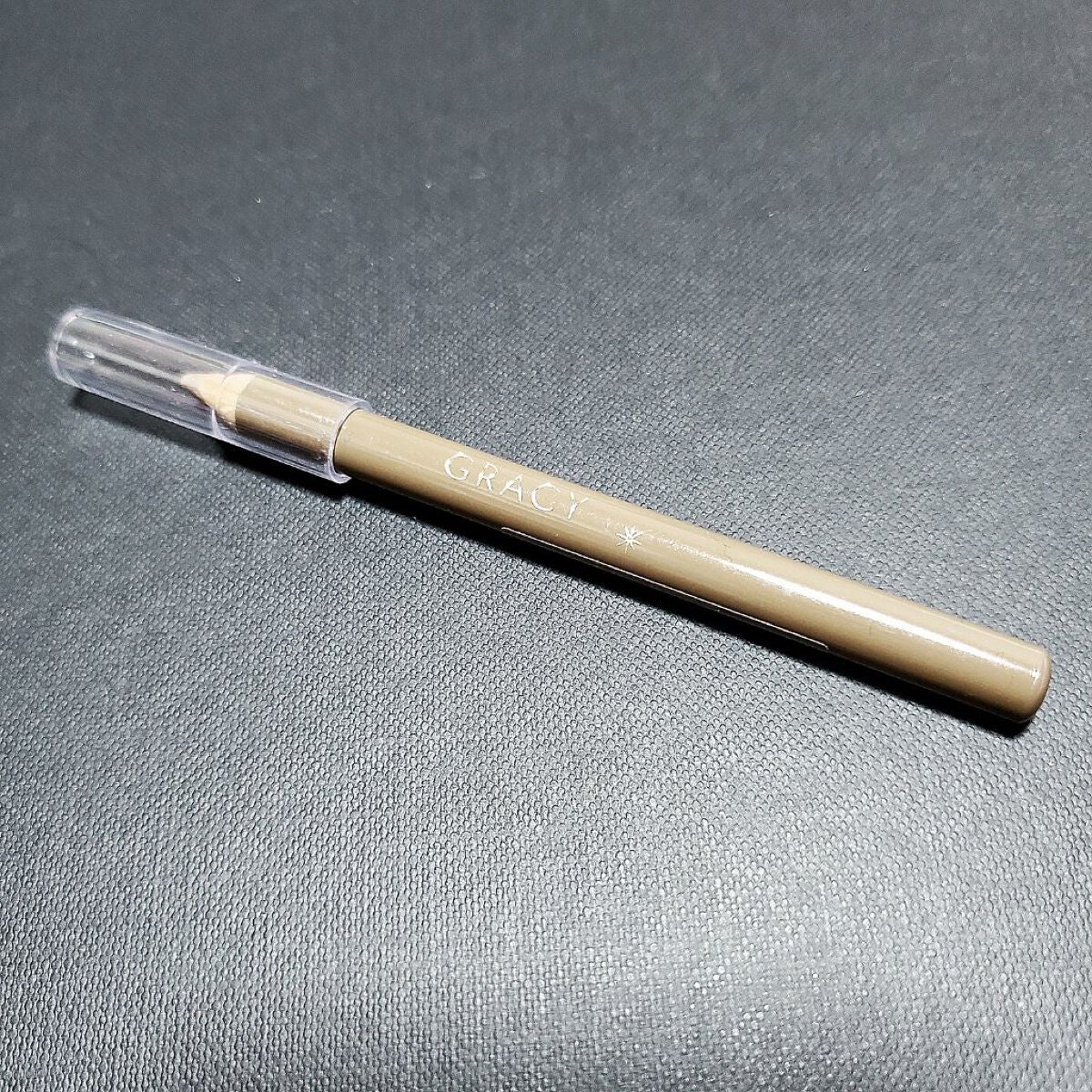 アイブローペンシルソフト|グレイシィの口コミ ライトブラウン761使用。 芯が柔らかくてすっごい描きやすい! By 杏仁混合肌