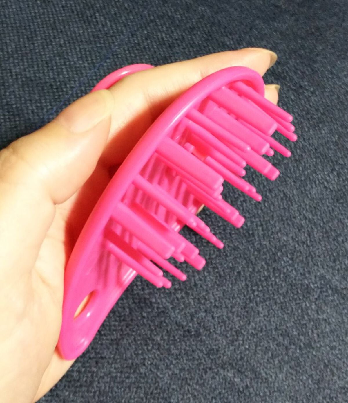 セリアのヘアケア・スタイリング シャンプーマッサージャー&シャンプーブラシを使った口コミ 商店街の福引きでシャンプーブラシを引き当てました