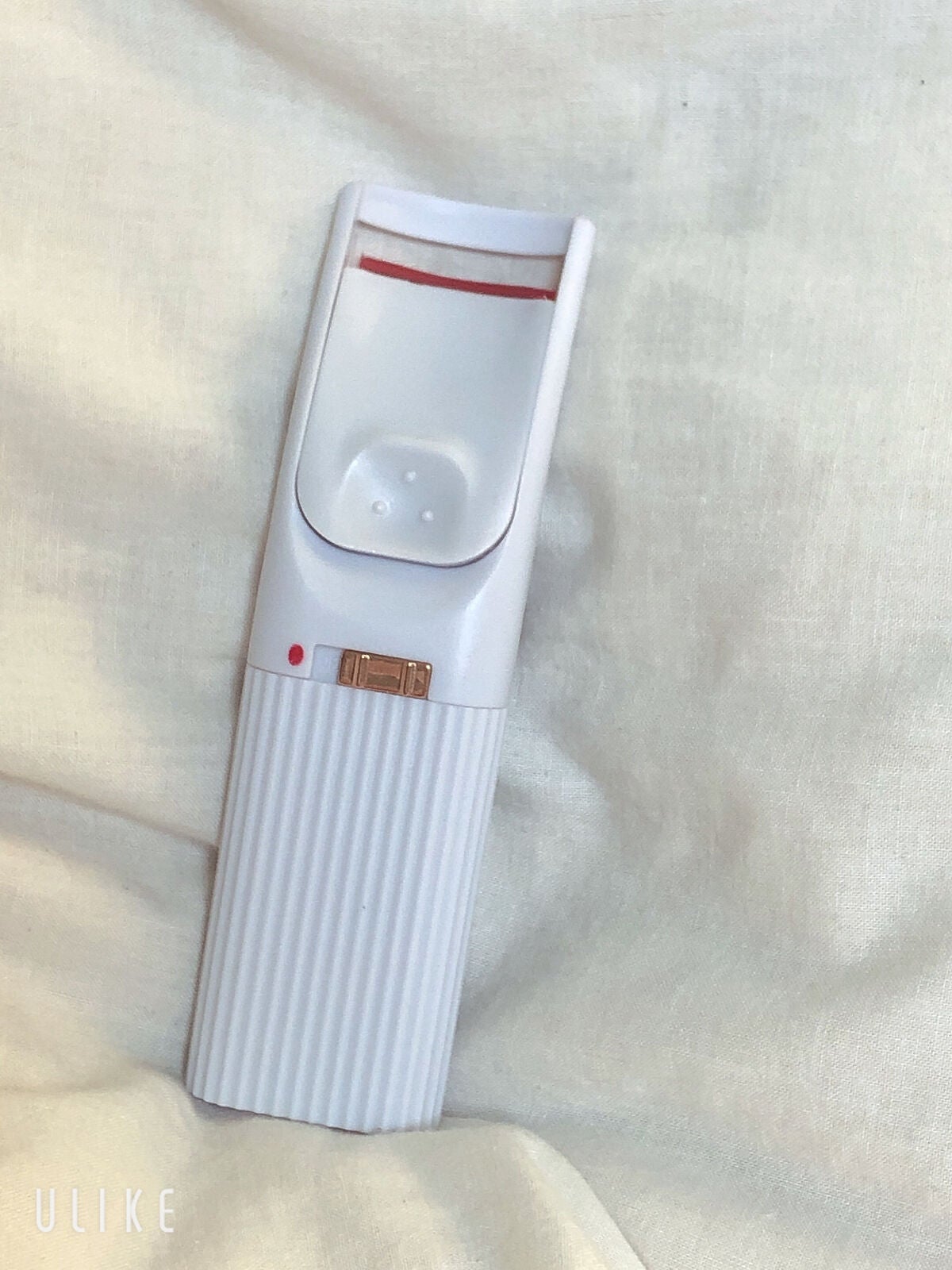 電動ホットビューラー|daisoの口コミ 超優秀!100均で買えるおすすめビューラー!感動したビューラー 今回はdaisoホットビューラー