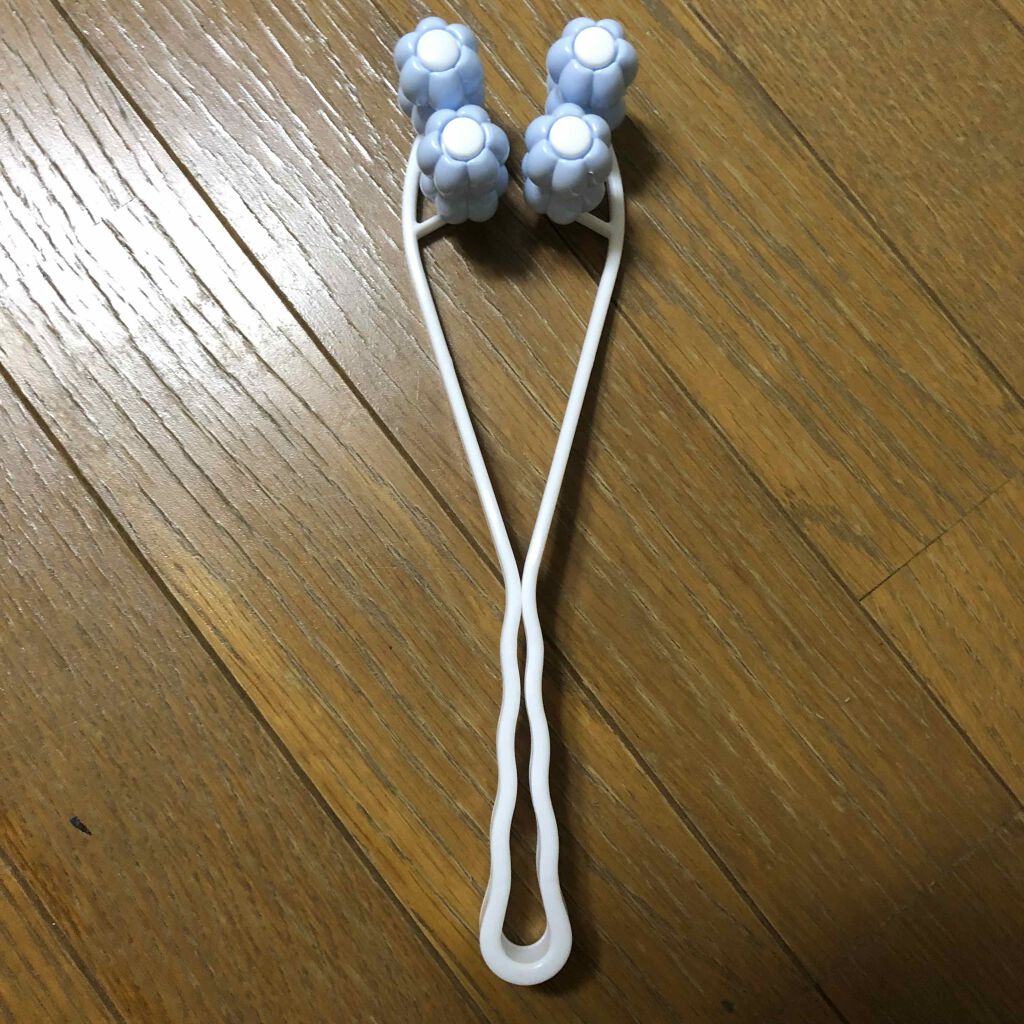 フェイスローラー|daisoの口コミ 超優秀!100均で買えるおすすめボディグッズ! 今回は百均のグッズで小顔になれる商品を紹介していき