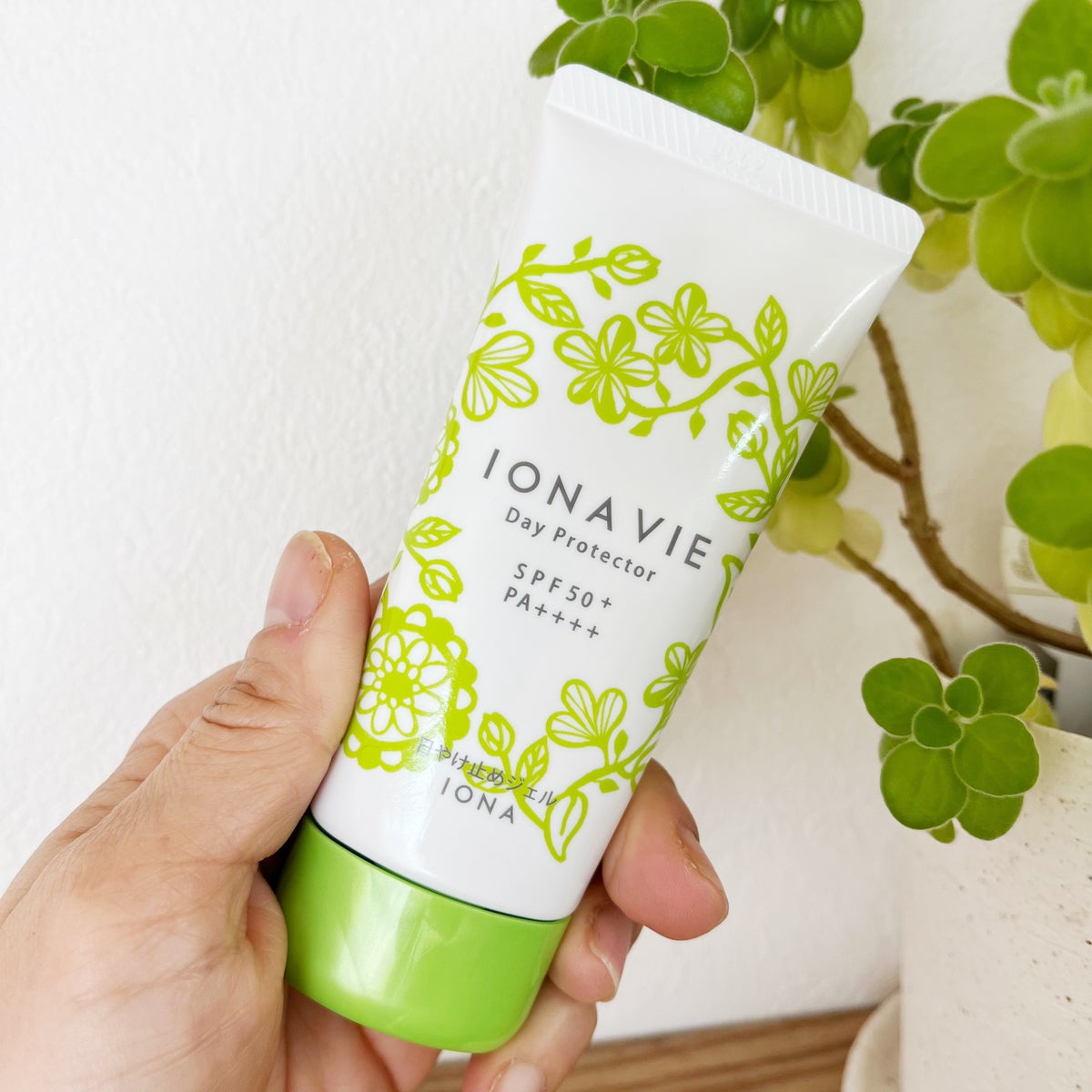 デイ プロテクター Fb|イオナヴィーの口コミ 敏感肌におすすめの日焼け止め・uvケア!spf50 Paと紫外線対策バッチリ! By