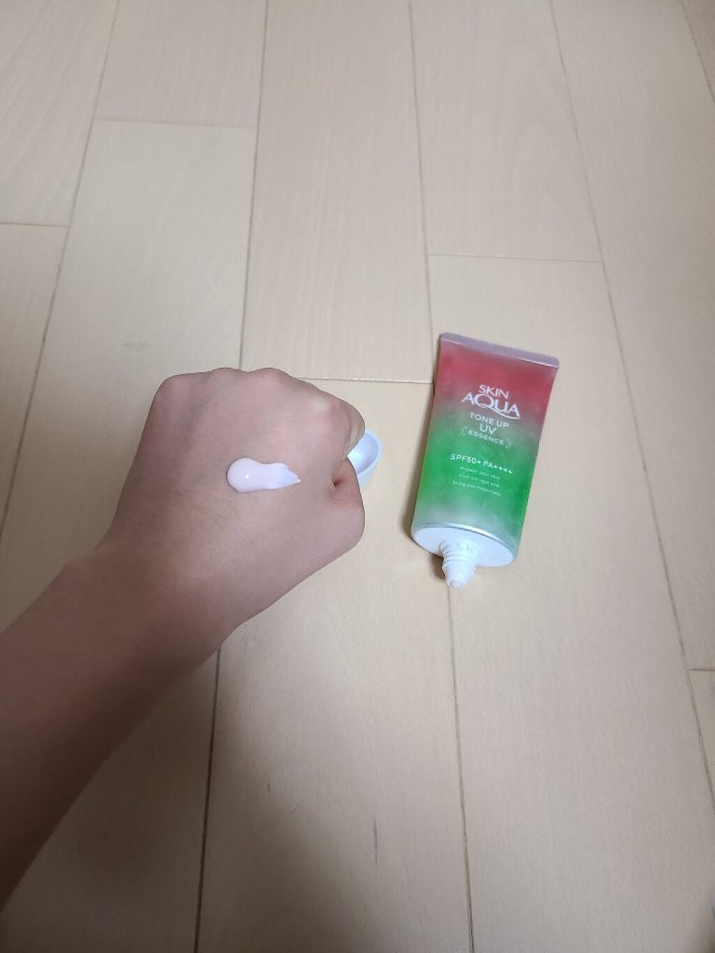 【限定日焼け止め・uvケア】トーンアップuvエッセンス|スキンアクアの口コミ どうも!紫色のなにふぁむです! By ばでぃーずアトピー肌