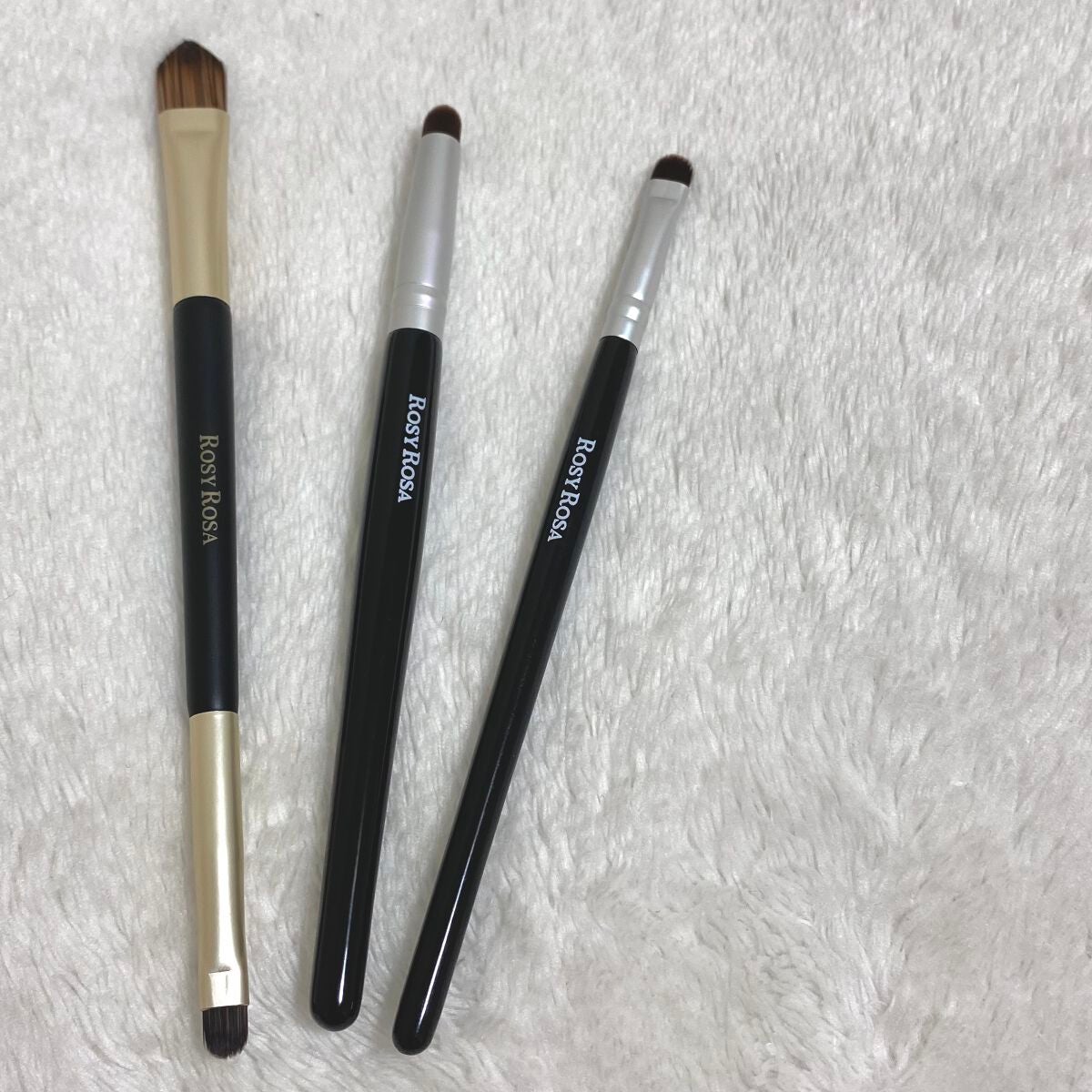 【ロージーローザのメイクブラシを徹底比較】ダブルエンドコンシーラーブラシ他、2商品を比べてみました! ロージーローザ ・ポイントメイク