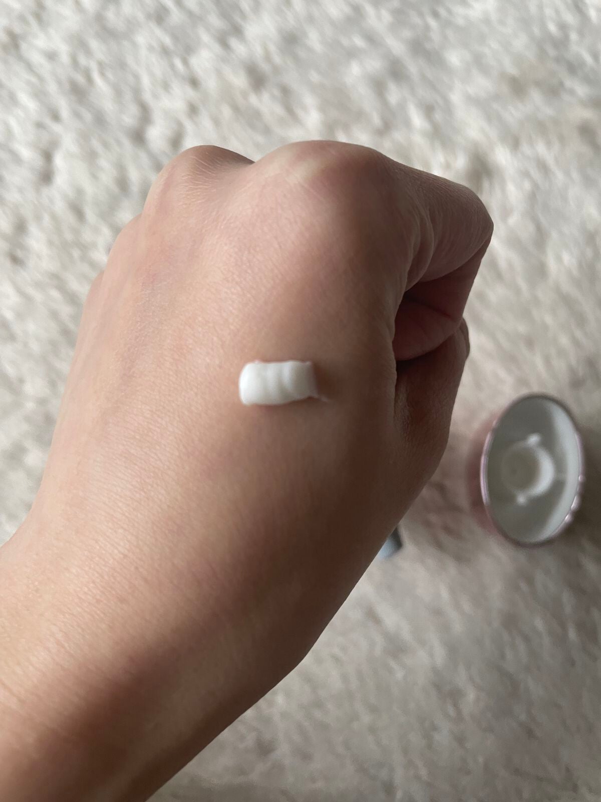 薬用ホワイトニング ハンドクリーム(もぎたてピーチ)|コエンリッチq10の効果に関する口コミ コエンリッチq10 薬用ホワイトニング