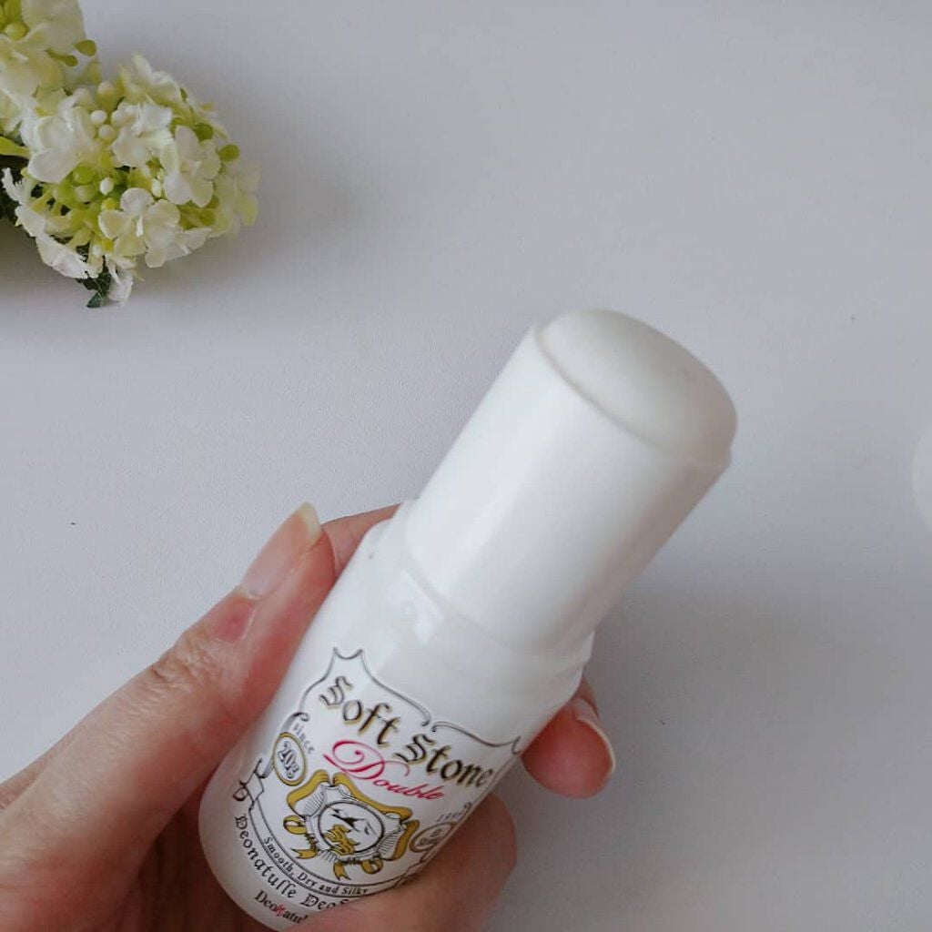 薬用ソフトストーンw|デオナチュレの口コミ 購入品です♡ 制汗剤を買いに行って、売場の大半を占めてたので By Yフォロバします♡