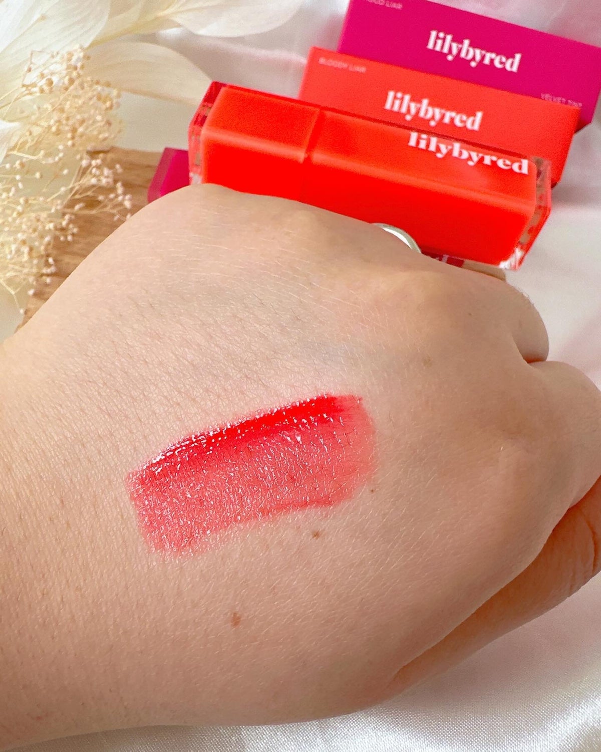 Lilybyredの口紅 ブラッディライアー コーティングティント他、1商品を使った口コミ 〖lilybyred〗 ️ブラッディライアー