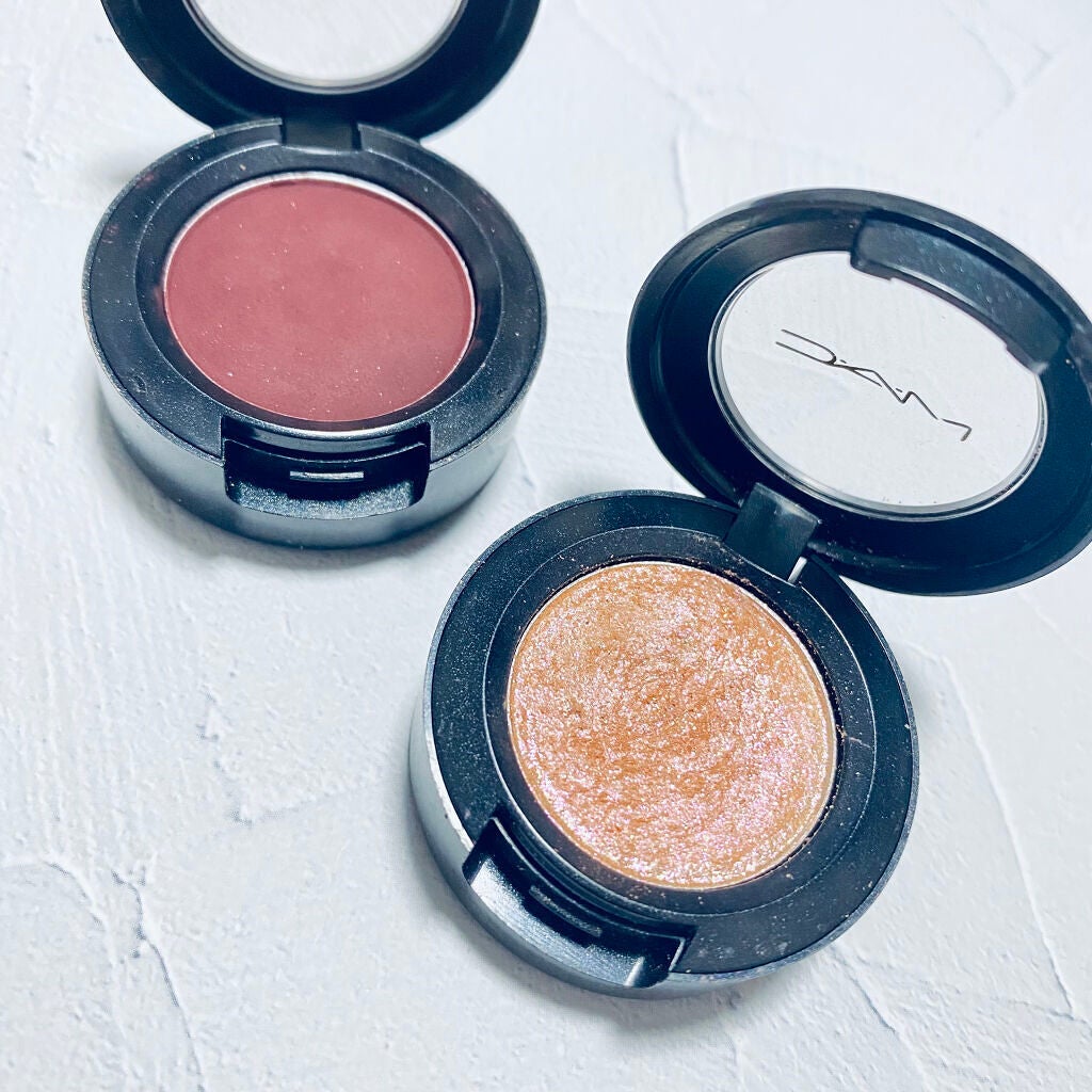 M・a・cのパウダーアイシャドウ スモール アイシャドウ&ダズルシャドウを使った口コミ Macの単色は集めがち🤩 ️ By Ai混合肌