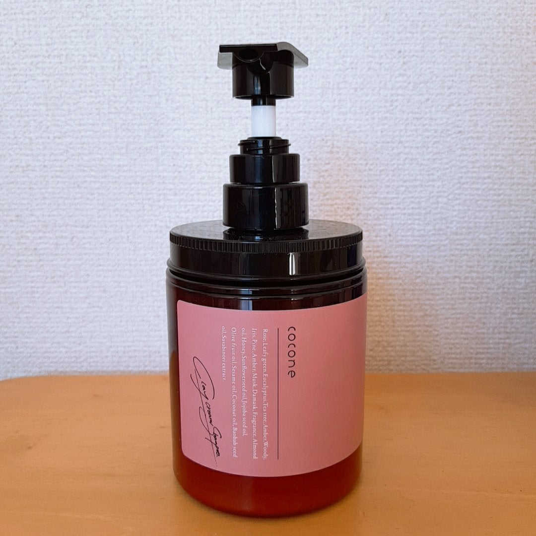 クレイクリームシャンプー(スムース)|coconeの口コミ ほんのりピンク色のクリームで、柔らかいテクスチャーです By エリー乾燥肌