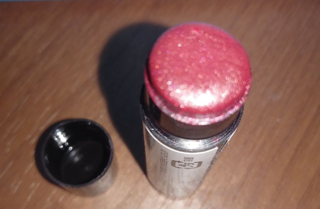 オイルインリップ|セリアは落ちないのか?色持ちに関する口コミ 超優秀!100均で買えるおすすめリップグロス!私のイチオシの100均のリップ