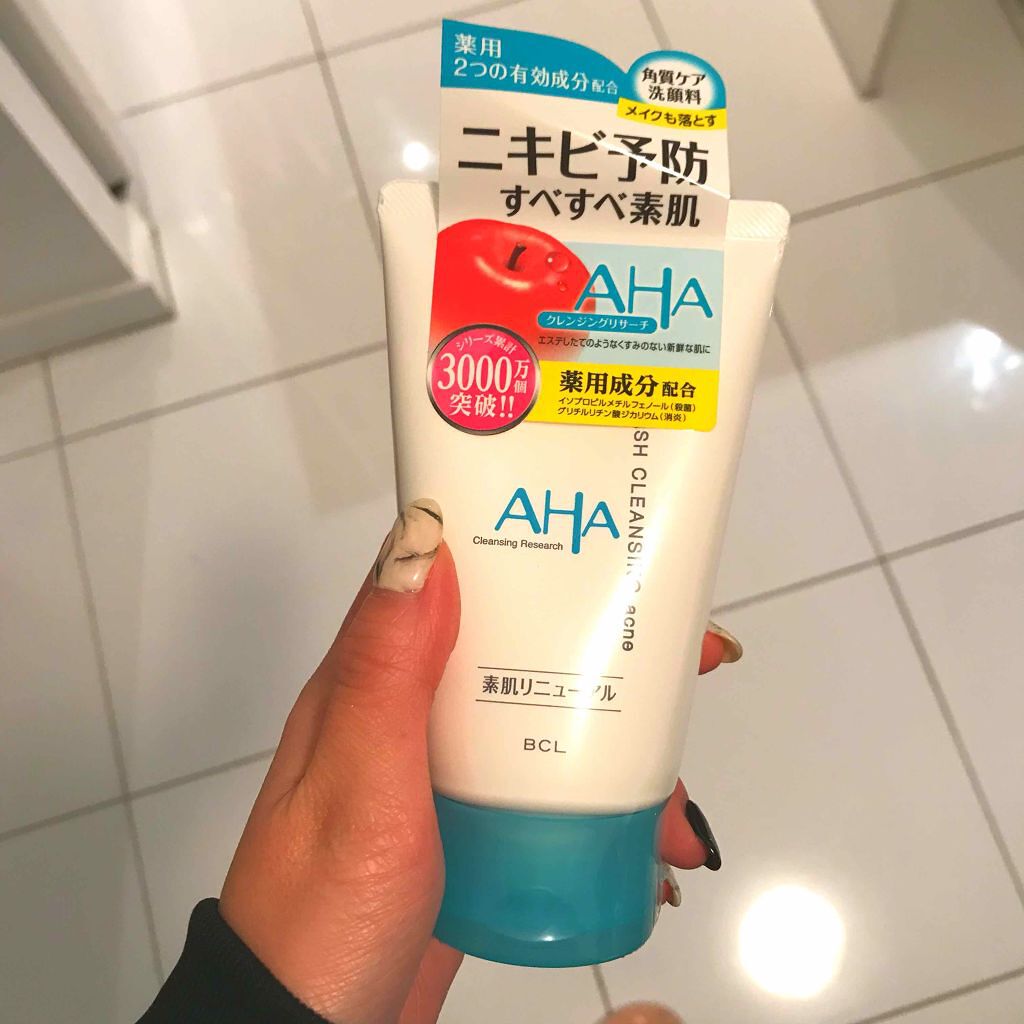 薬用アクネ ウォッシュ|クレンジングリサーチの効果に関する口コミ ドラッグストアの中では大人ニキビに効果的と結構高評価だったので最近使い