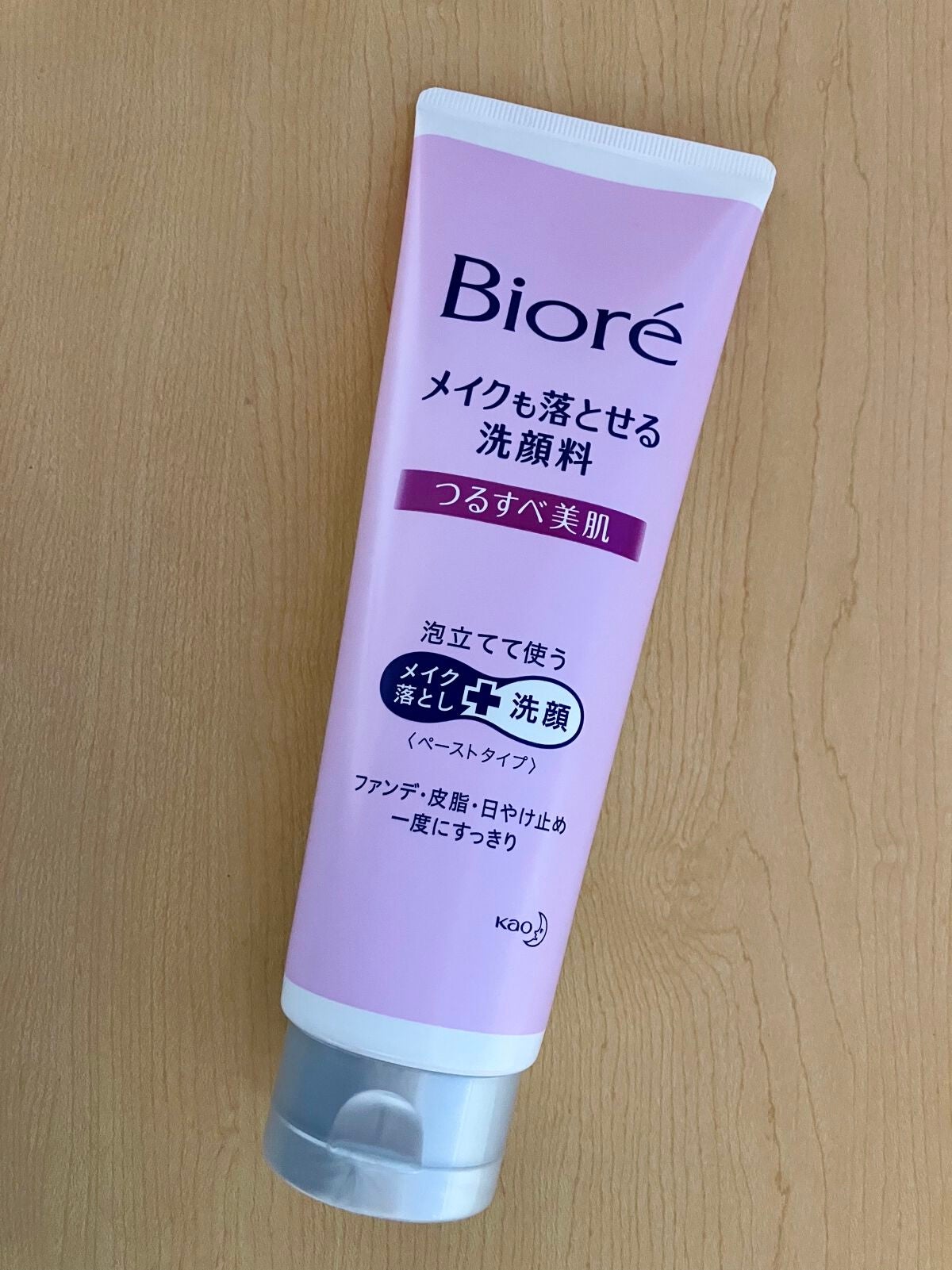 メイクも落とせる洗顔料 つるすべ美肌|ビオレの口コミ <ビオレ 花王> ・メイクも落とせる洗顔料 つるすべ美肌 210g By 1向上