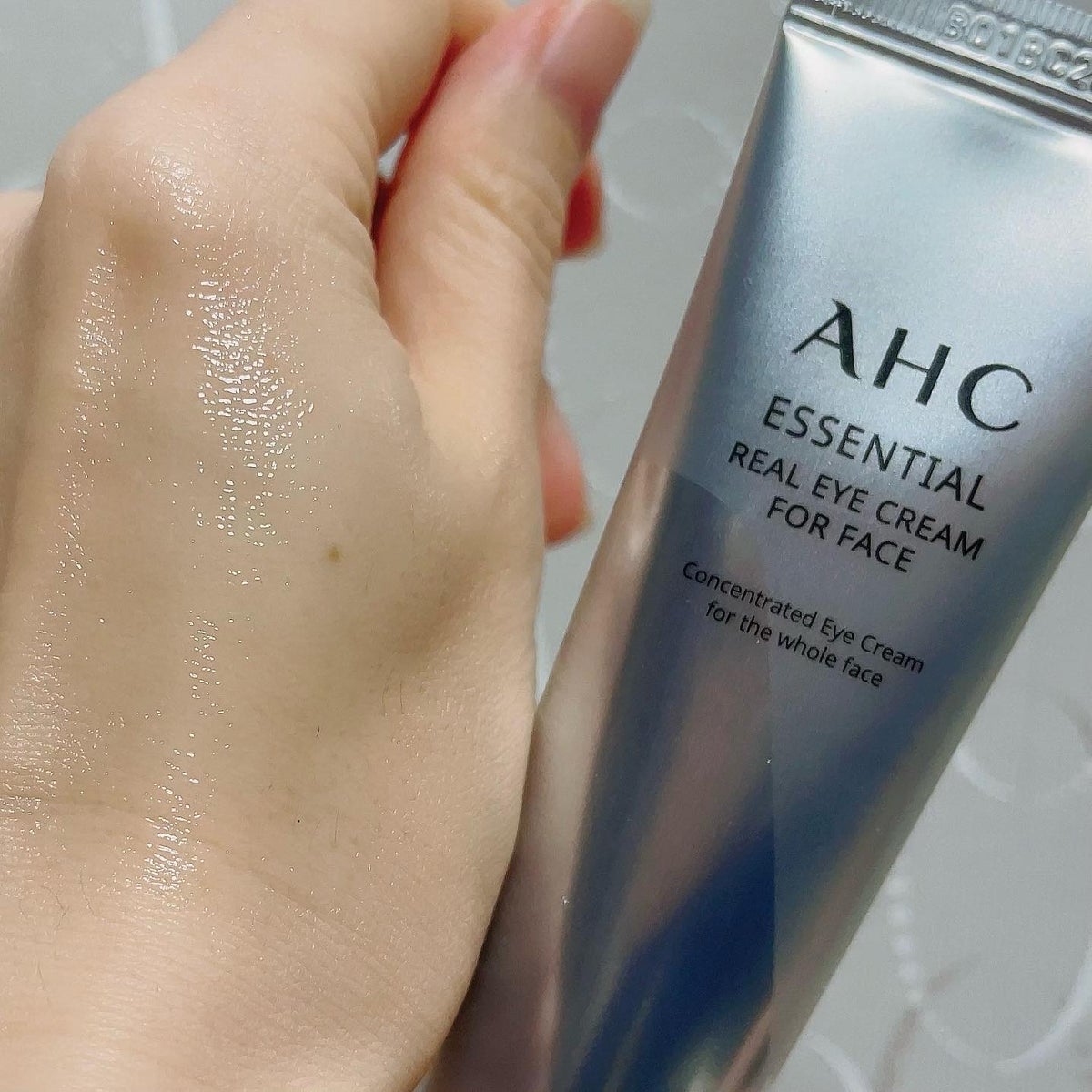 エッセンシャル リアル アイクリーム フォーフェイス|ahcの口コミ Ahc エッセンシャル リアル アイクリーム フォーフェイス♡ By