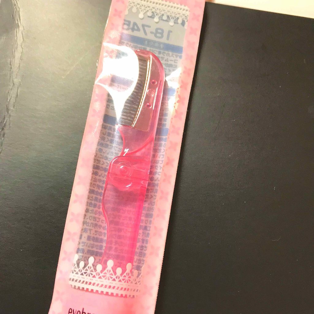 まつげコーム|キャンドゥの口コミ 超優秀!100均で買えるおすすめ化粧小物!購入品紹介★ Can Doまつげコーム By ぴた乾燥肌