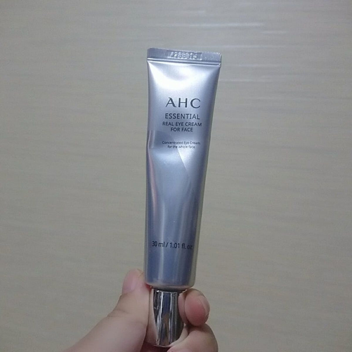 アイクリーム|ahcの効果に関する口コミ Ahc・エッセンシャルリアルアイクリームフォーフェイス By えりぃ混合肌30代後半 Lips
