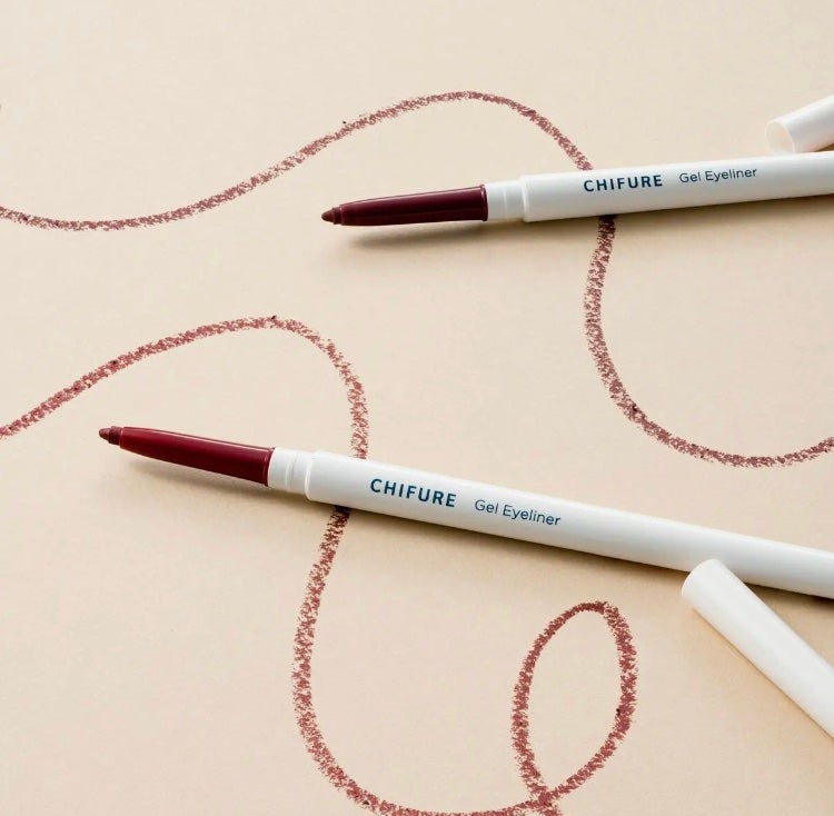 かいもちひ On Lips 「本日ご紹介するのはちふれジェルアイライナーのpl20「パープル」です!! 」 Lips