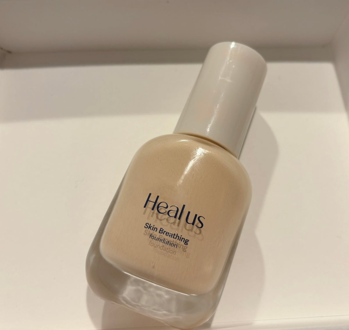 Skin Breathing Foundation Glow|healusの使い方を徹底解説 敏感肌におすすめのリキッドファンデーション