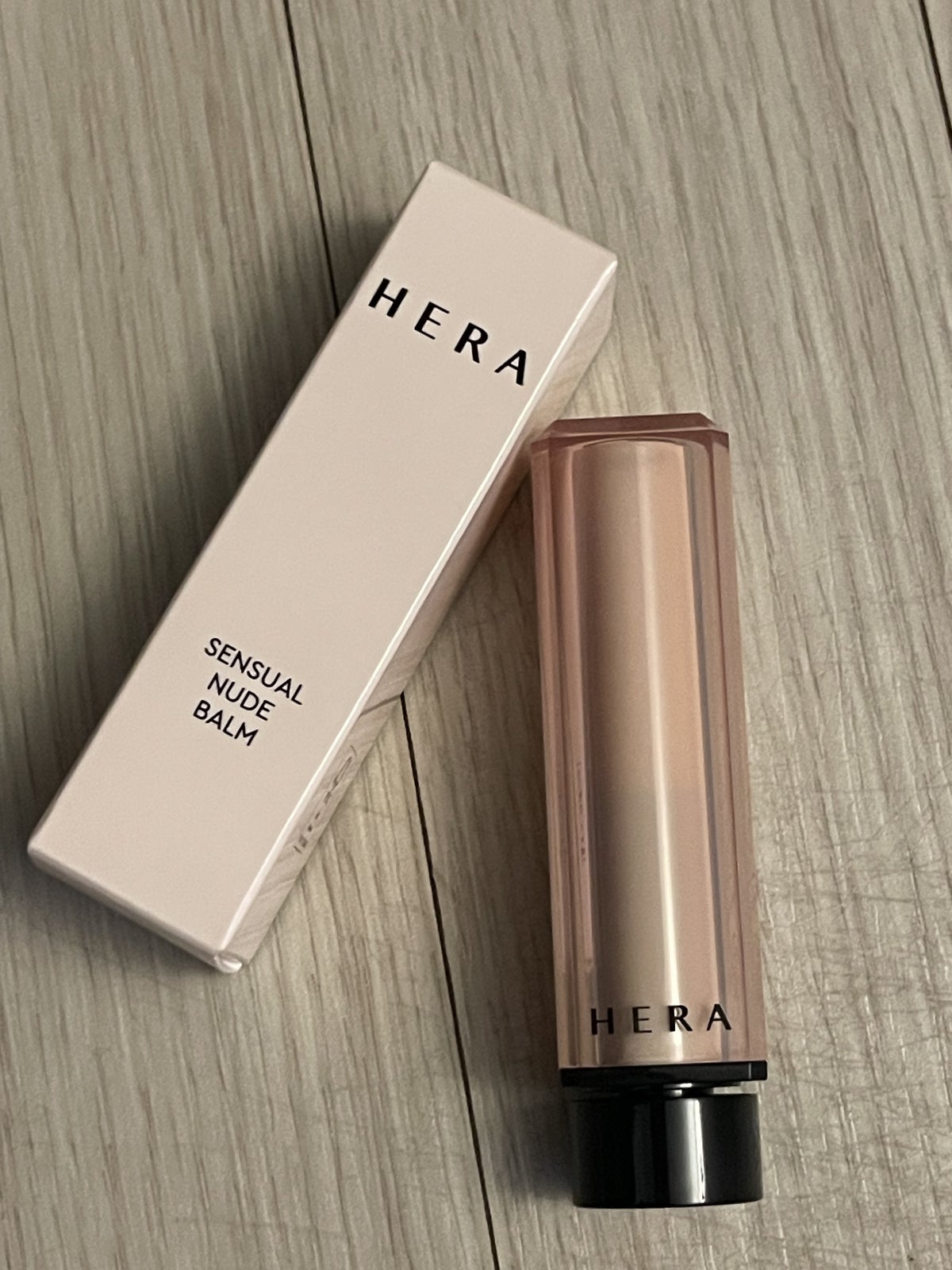 センシュアル ヌードバーム|heraの口コミ リップを塗ると唇がすごく乾燥するので購入しました! By ななみ混合肌 Lips