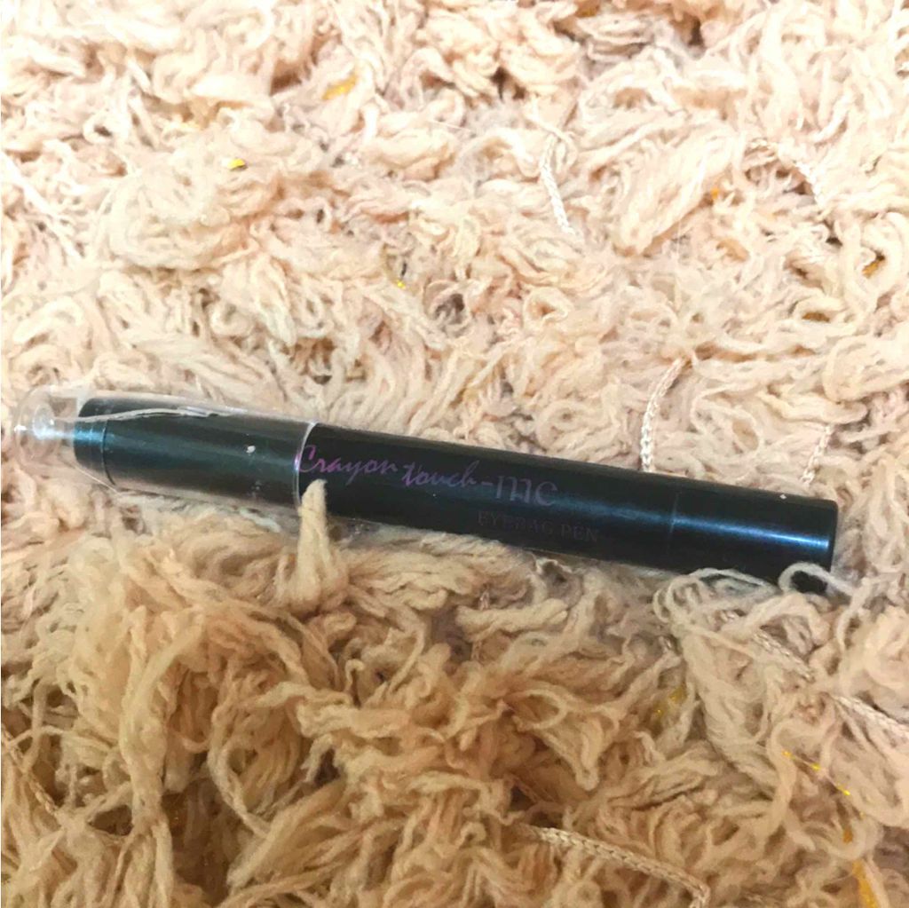 St涙袋ペンe(アイメークアップ)|キャンドゥの口コミ 超優秀!100均で買えるおすすめコスメ!今回紹介するのはキャンドゥの涙袋ペンeです