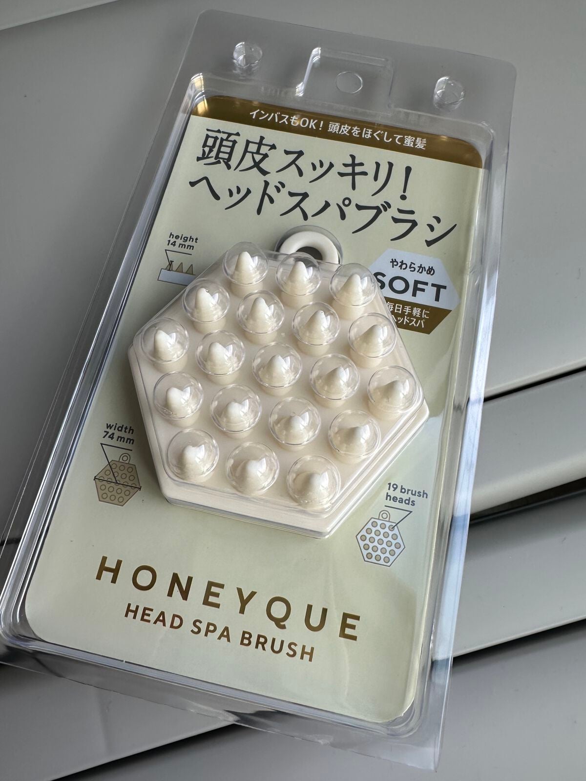ヘッドスパブラシ ソフト |ハニークの効果に関する口コミ 頭皮のマッサージをすると リフトアップ効果や、血行が By るるりん混合肌