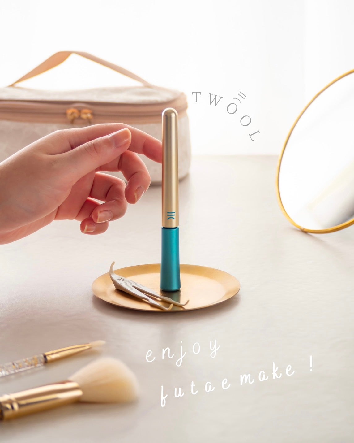 Shobido公式アカウント On Lips 「テカらず自然に馴染むのにしっかり膜を作れる「twool 皮膜タイプ」をご紹介💙 」 Lips
