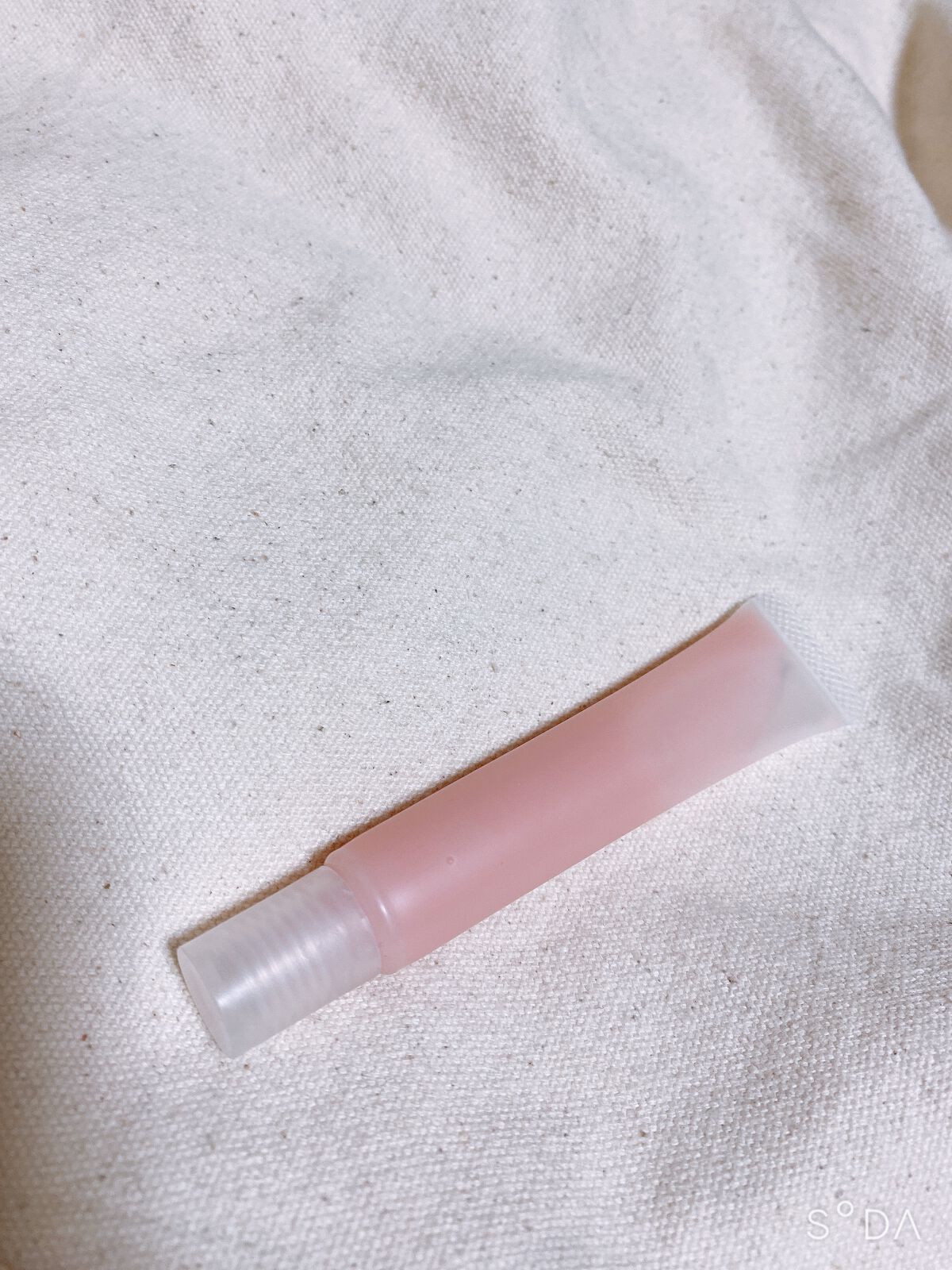 リップエッセンス|無印良品の使い方を徹底解説 さっしーも愛用!? 〜無印良品〜 By Smo 0931💫敏感肌 Lips
