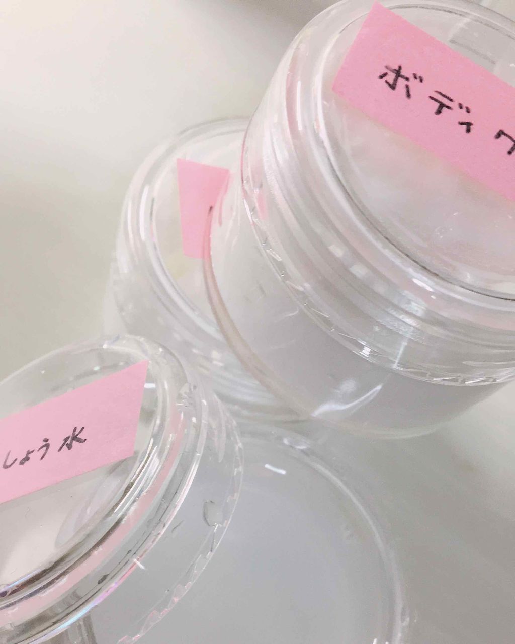 クリームケース|セリアの口コミ 超優秀!100均で買えるおすすめ化粧小物!☼もうすぐ旅行だ旅行先でスキンケアがしたいでも持っていく