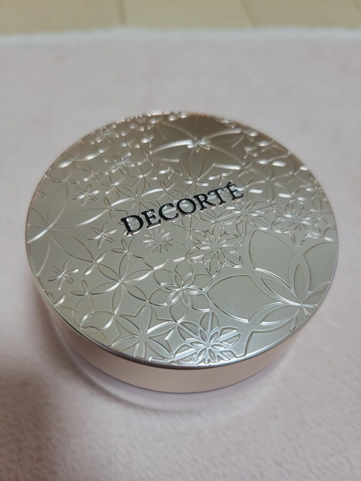 フェイスパウダー 80 Glow Pink|decortÉの口コミ「コスメデコルテのフェイスパウダー、田中みな」 By さーや敏感肌
