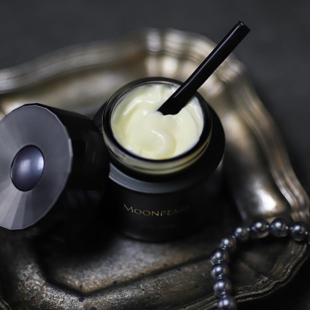 ムーンパールエクストラクリーム|ミキモト コスメティックスの口コミ 黒蝶貝、アコヤガイから抽出した真珠層・真珠貝由来成分配合のスキンケア