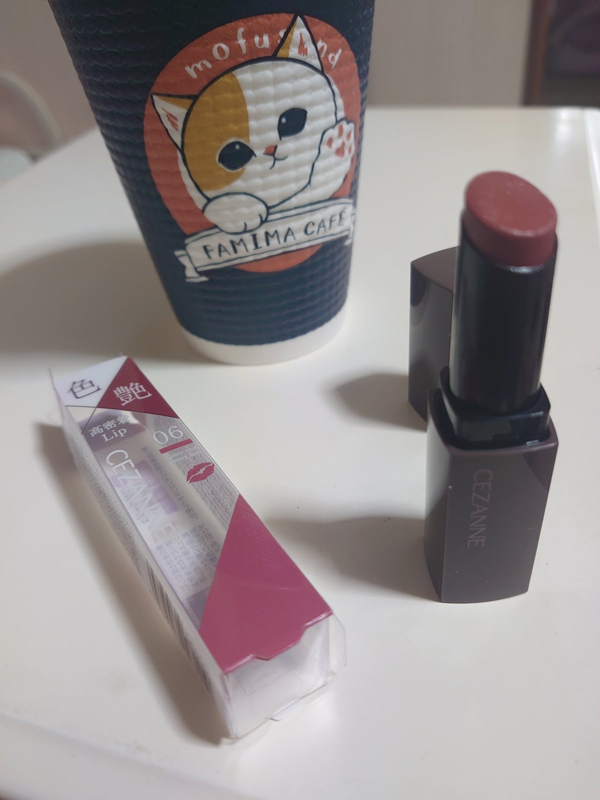 【新色レビュー】リップカラーシールド|cezanneは落ちないのか?色持ちに関する口コミ Cezanne リップカラーシールド 06 ロゼ