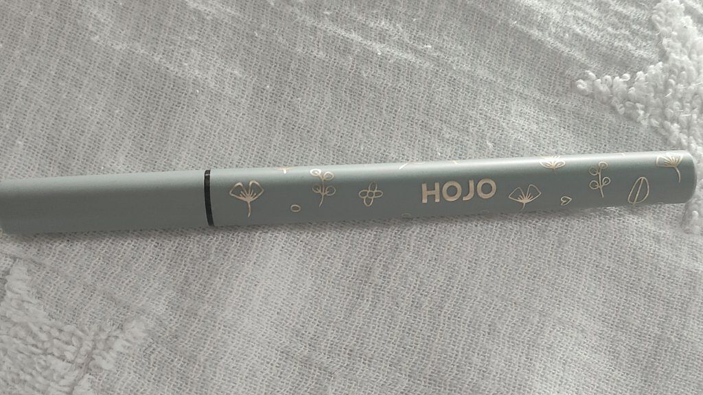 Xixi・hojoのリキッドアイライナーを使った口コミ Xixiを目当てで買ったのですがブルーカラ By 🍯 Lips