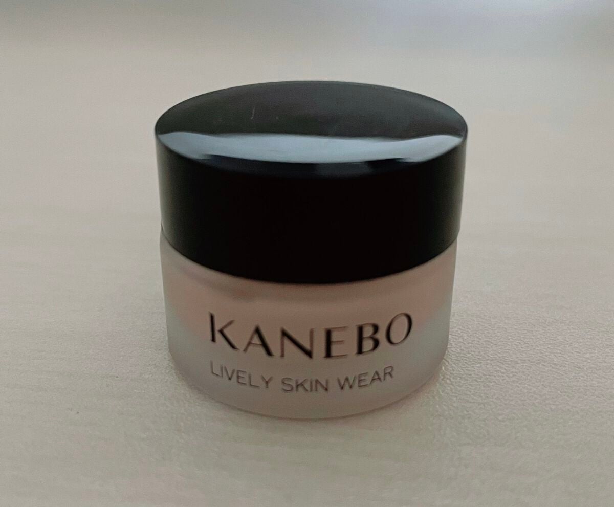 ライブリースキン ウェア|kaneboの色味は?色選びの参考になる口コミ ブルベ夏におすすめのクリーム・エマルジョンファンデーション