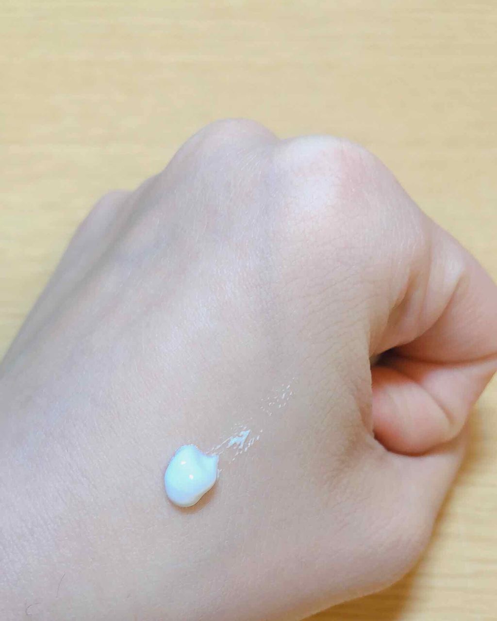 日本製ホワイトクリームd|daisoの口コミ「超優秀!100均で買えるおすすめ化粧下地!今回紹介する商品は10」 By マイメロ敏感肌