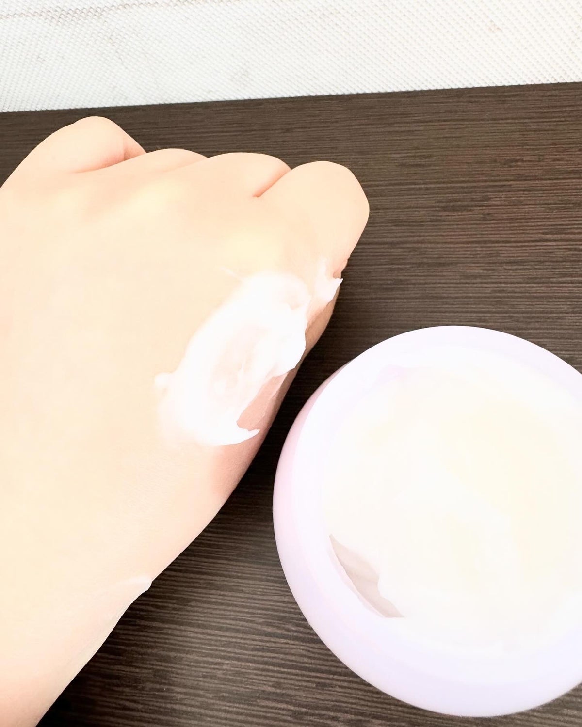 ソフトホイップクリーム|nuanの口コミ 乾燥ケアに、ベビコラ配合 肌の柔らかさ&なめらかさup! By はっぱ混合肌 Lips