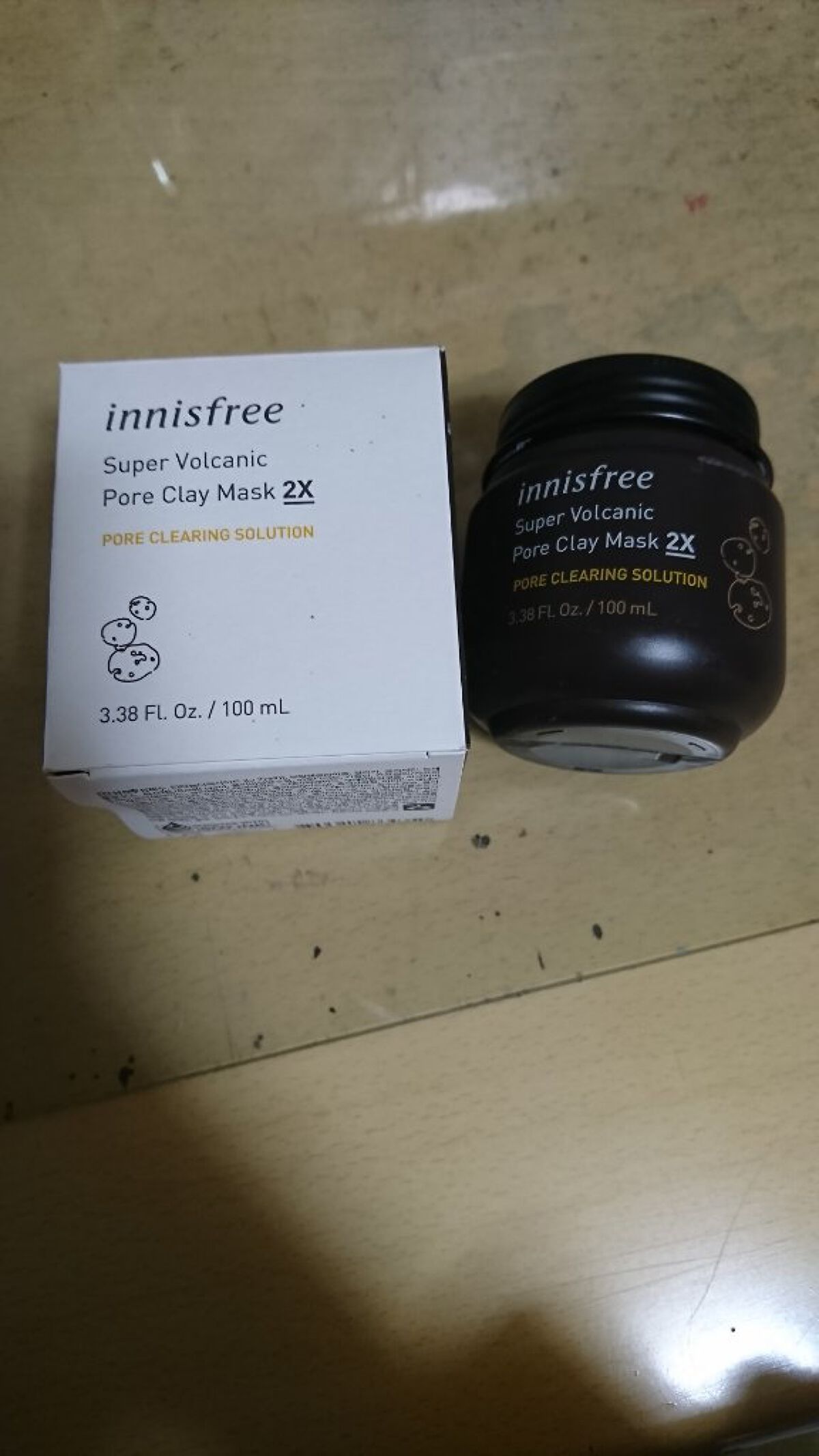スーパーヴォルカニック ポア クレイマスク|innisfreeの使い方を徹底解説 【使った商品】 Innisfreeスーパーヴォルカニック