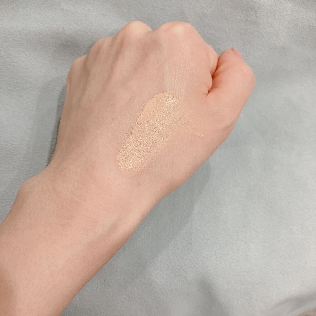 Natural Glow Foundation(ナチュラルグロウファンデーション)|illoの口コミ 水みたいでよくのび、1プッシュで足り
