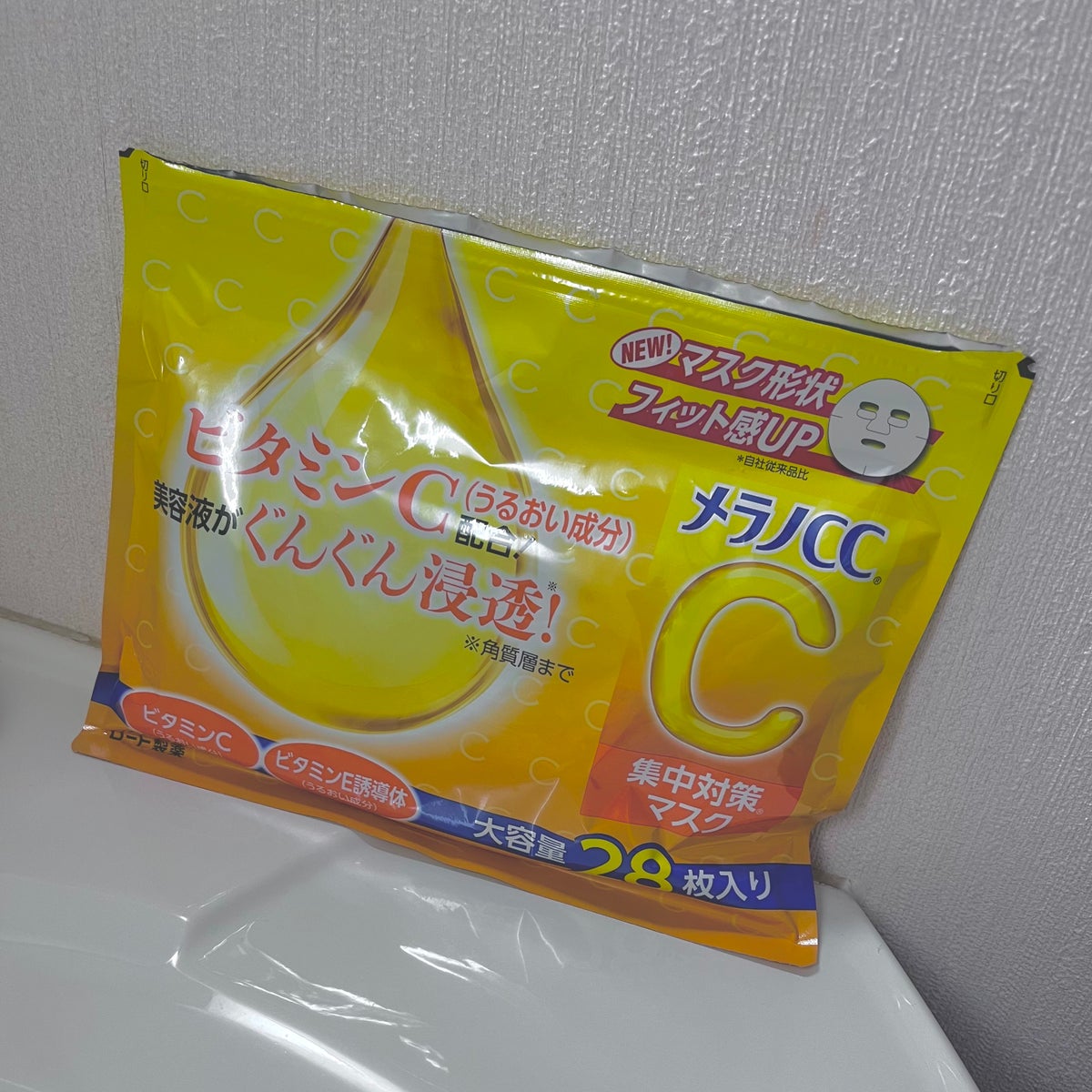 集中対策マスク|メラノccの使い方を徹底解説 朝使う☀️ ベタつきなくて水分感と保湿感がほどよいから By えび天丸。混合肌20代後半