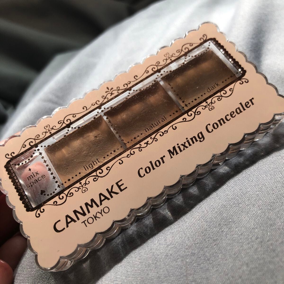 カラーミキシングコンシーラー|キャンメイクの口コミ このコンシーラーは自分の肌に何色のコン By おもちフォロバ100混合肌10代